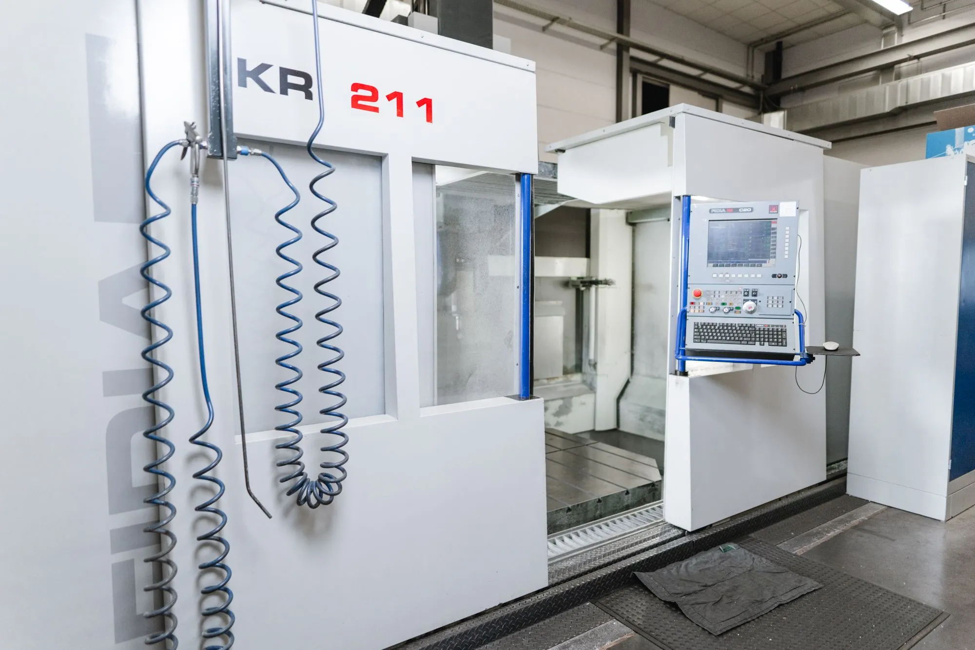 Fidia Hochgeschwindigkeitsfräszentrum K211 | Modellbau Huber